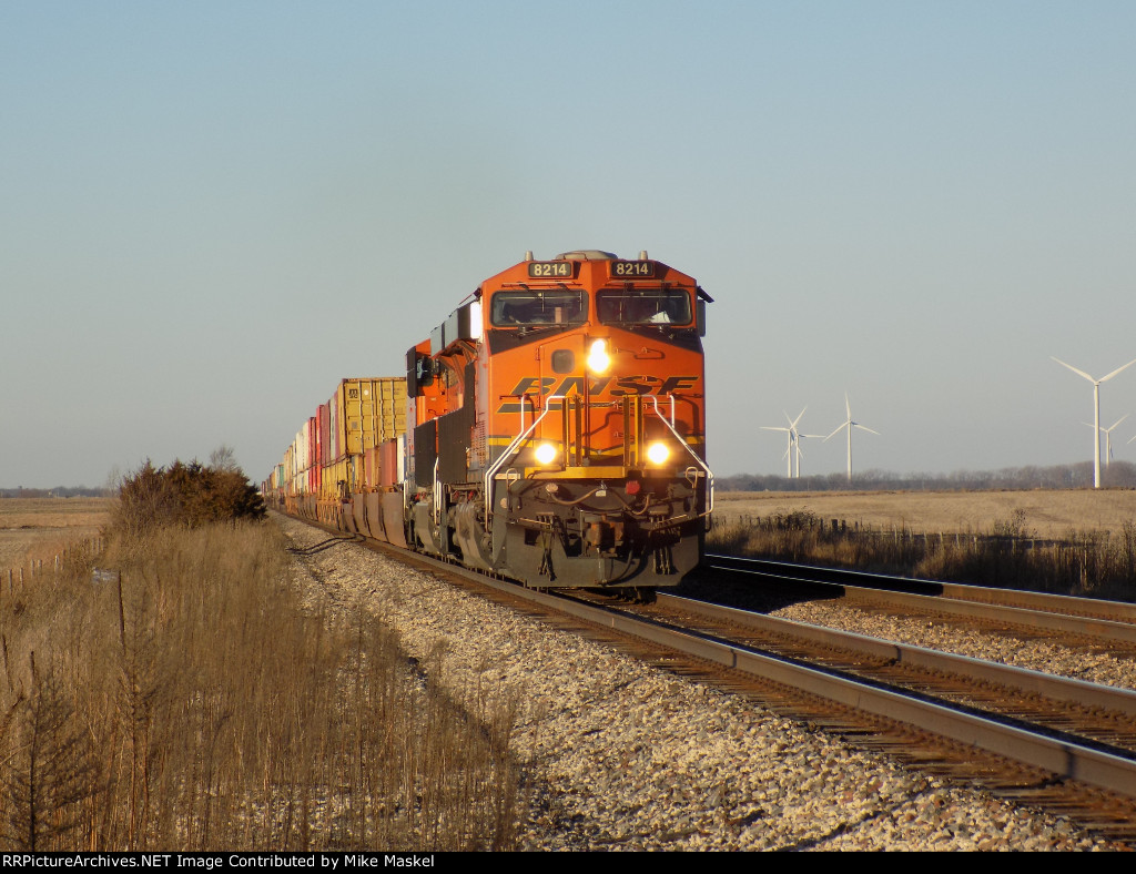 BNSF 8214
